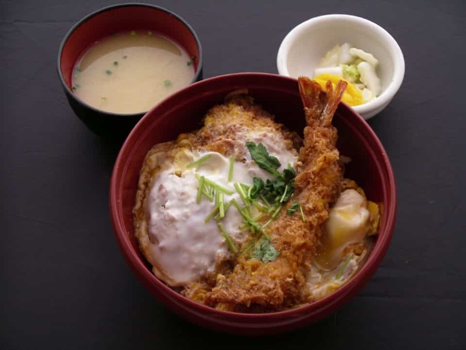 Donburi: A Satisfying and Delicious One Bowl Meal | Arigato Travel