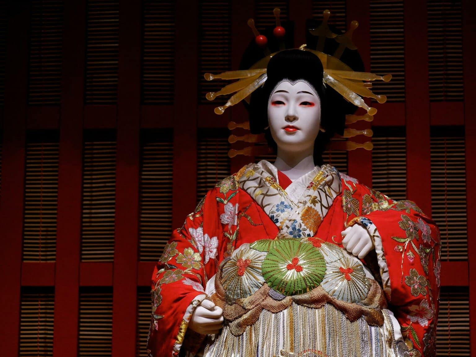 Kabuki, when eccentricity and tradition collide! | Arigato Travel