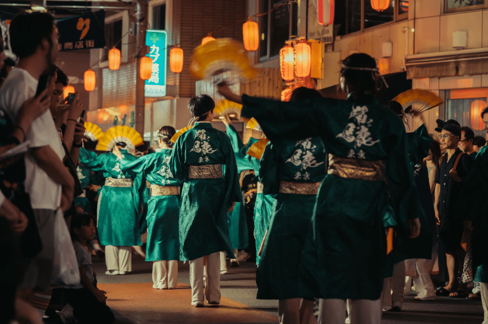 Expat in Japan: Interview with Lisa Knight, photographer and social media director | Arigato Travel