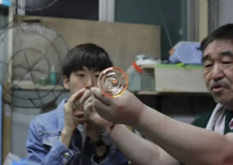 Discover Japan’s Traditional Crafts: Workshops You Can Join in 2025