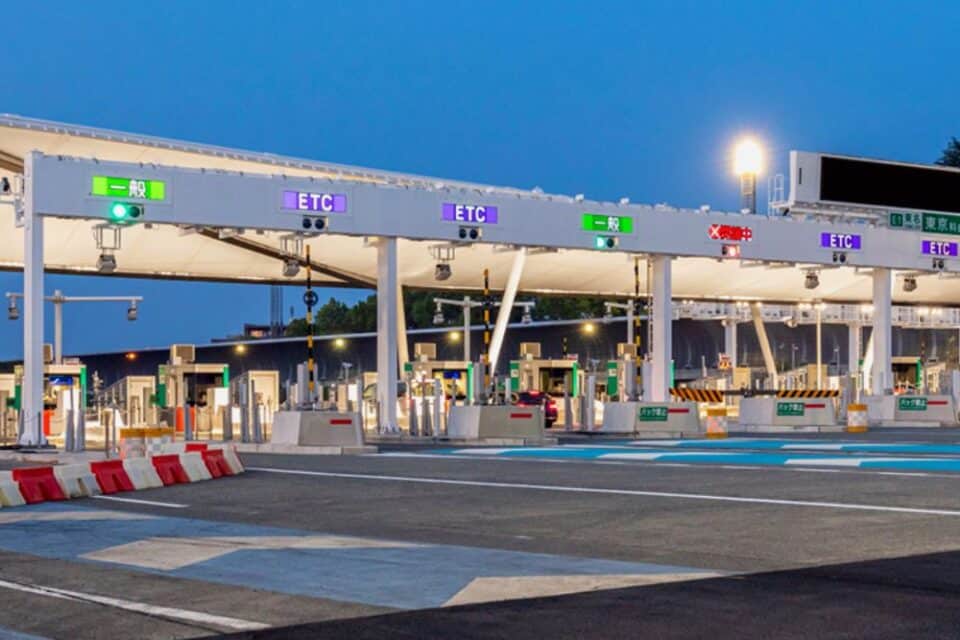 Your Ultimate Guide to Driving while Travelling in Japan